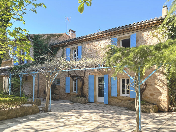 Maison 10 pièces à vendre à Jouques