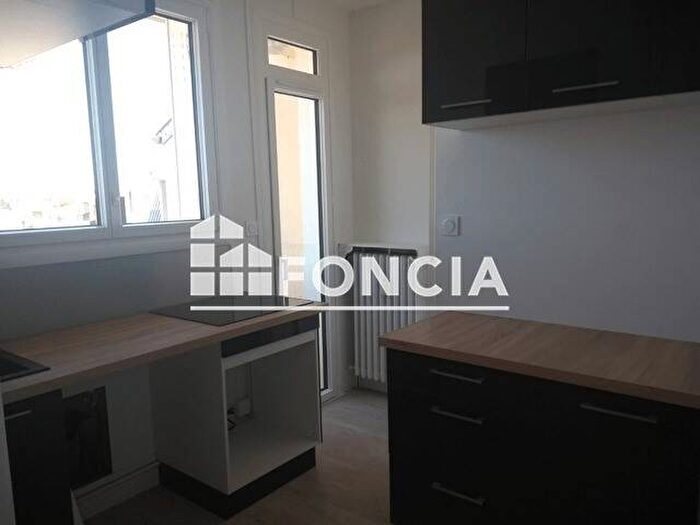 Appartement à louer - Trois Quartiers-Centre Ville, Poitiers - 2 pièces - 1 chambre