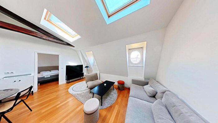 Appartement 2 pièces à Paris 8ème, Elysée, Madeleine, à vendre