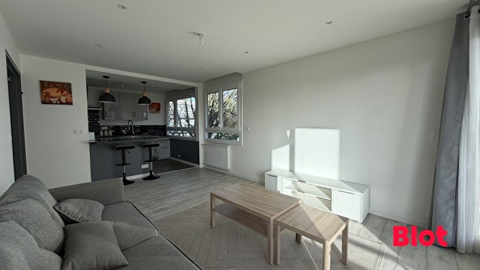 Appartement à louer - Quartiers Sud-Est, Sainte-Elisabeth - 4 pièces - 3 chambres