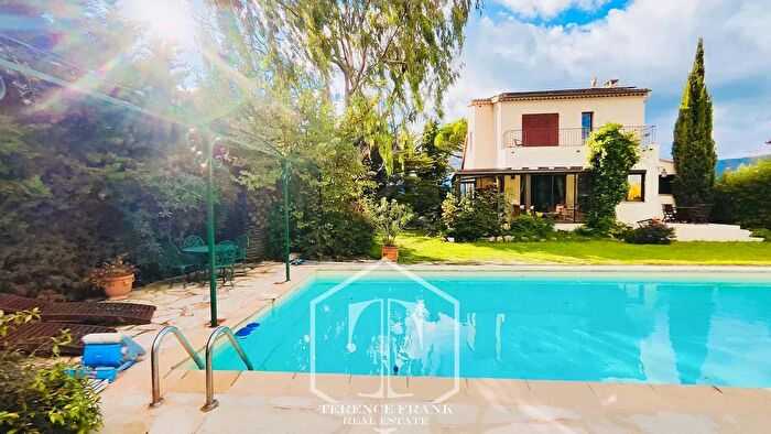 Maison à vendre - Nice, Crémat - 6 pièces - 3 chambres