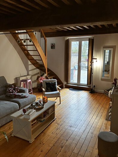 Appartement à louer - Autun, Centre-ville - 5 pièces - 3 chambres