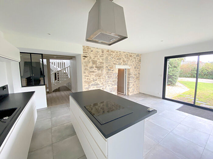 Maison à vendre - Orvault, Bourg, Secteur rural - 6 pièces - 4 chambres