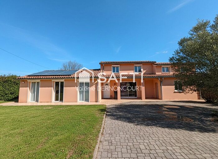 Labastide-Clermont : Maison 8 pièces à vendre