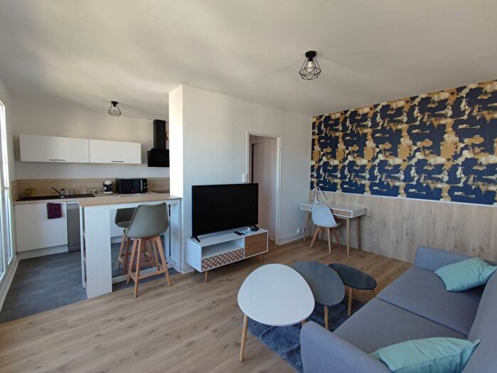 Appartement à louer - Troyes - 2 pièces - 1 chambre