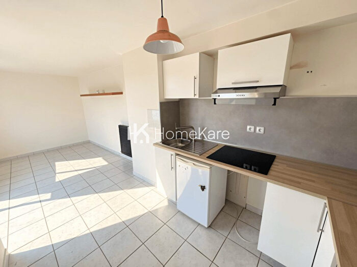 Salies-du-Salat : Appartement 3 pièces à louer