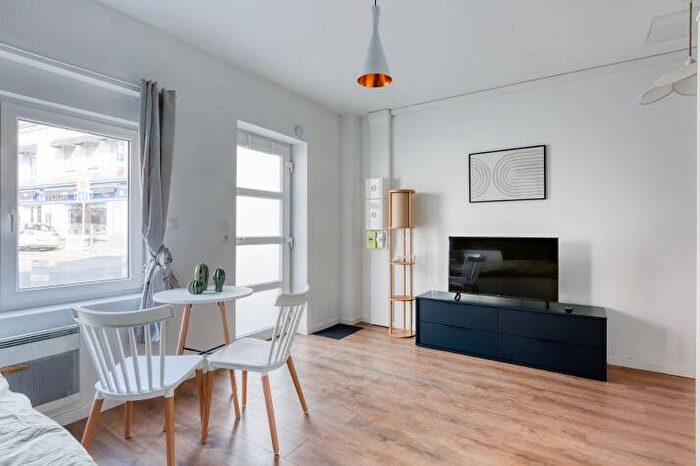 Appartement à louer - Caulier, Lille - 1 pièce