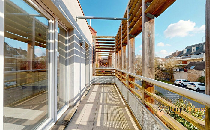 Appartement à vendre - Strasbourg, Neuhof - 2 pièces - 1 chambre