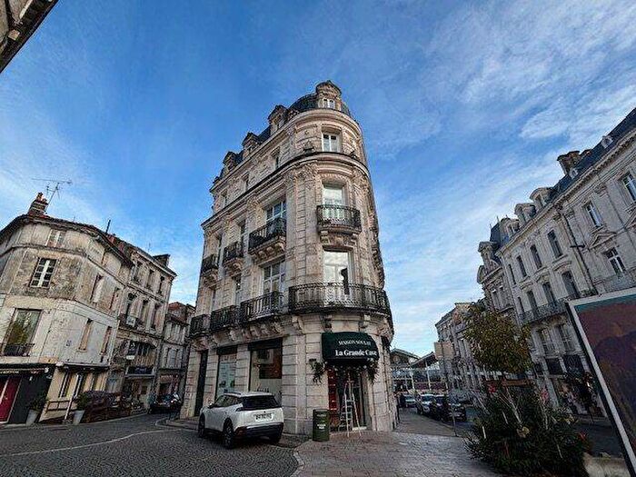 Saint Ausone-Saint Martin-Saint Gelais, Angoulême - Appartement 2 pièces à louer
