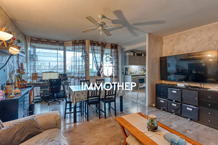 Appartement à vendre - Grenoble, Villeneuve - 5 pièces - 4 chambres