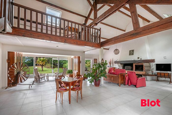 Maison 8 pièces à vendre à La Turballe
