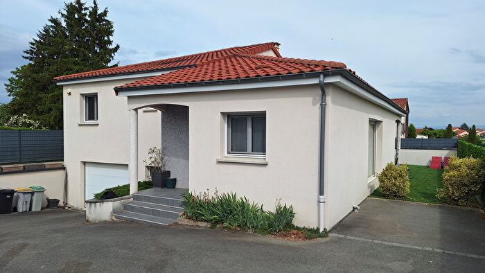 Maison à vendre - Pont-du-Château - 6 pièces - 3 chambres