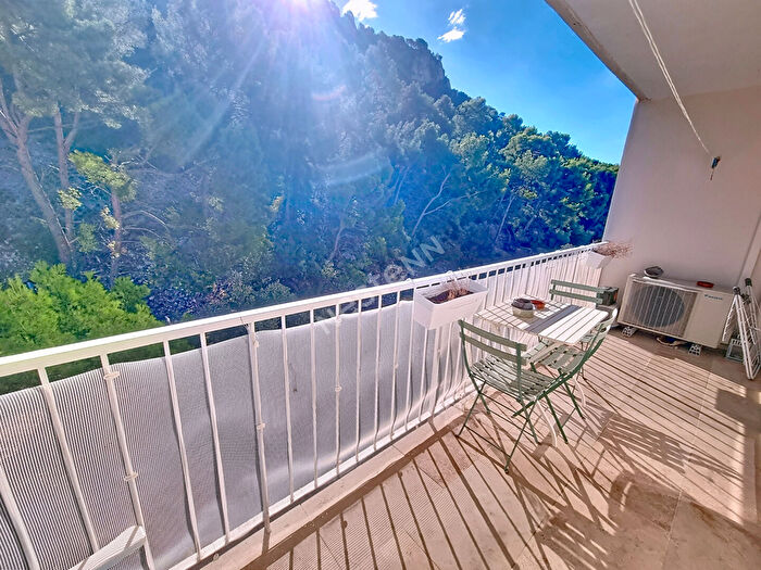 Appartement à vendre - Toulon, La Chapelle, Saint-André - 4 pièces - 2 chambres