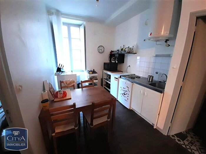 Laval, Les Fourches : Appartement 2 pièces à louer