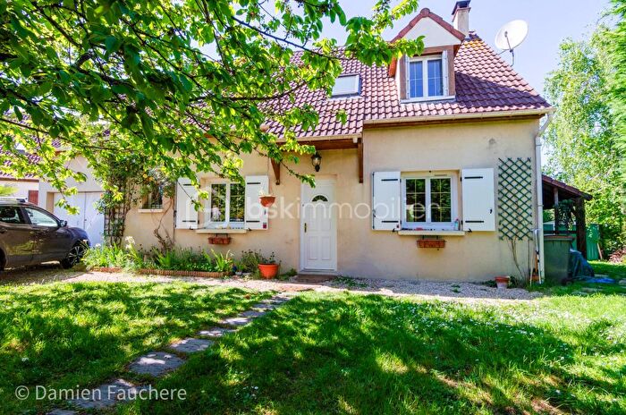 Maison à vendre - Vaux-le-Pénil - 7 pièces - 5 chambres