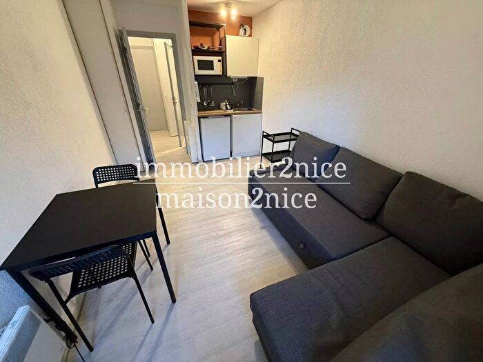 Appartement à louer - Mantega, Nice - 1 pièce
