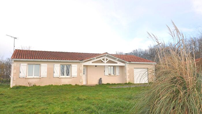 Maison à vendre - Pillac - 5 pièces - 3 chambres