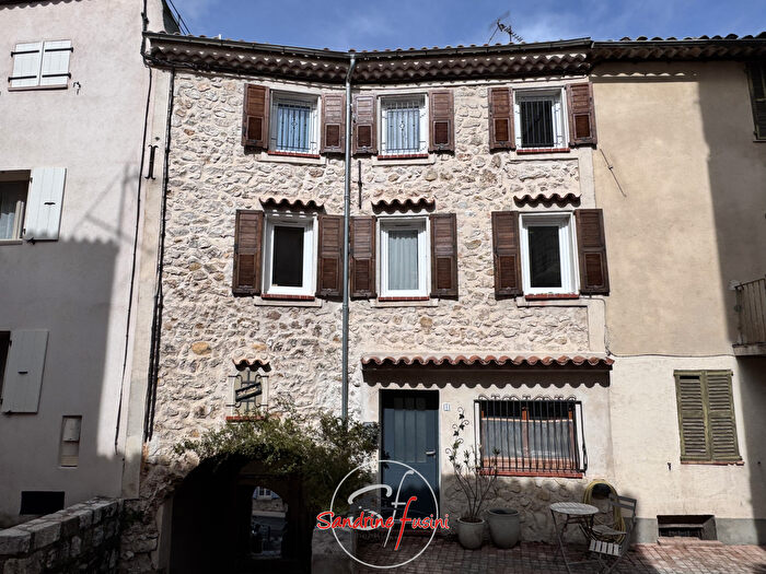 Maison à vendre - Bouyon - 4 pièces - 3 chambres