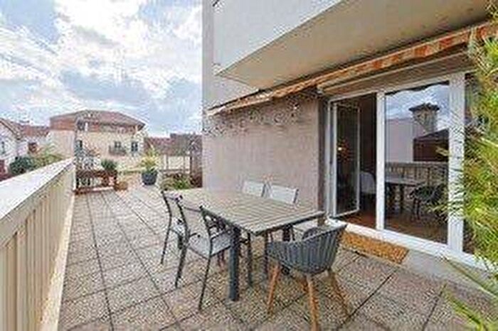 Appartement à louer - Centre, Nanterre - 3 pièces - 2 chambres