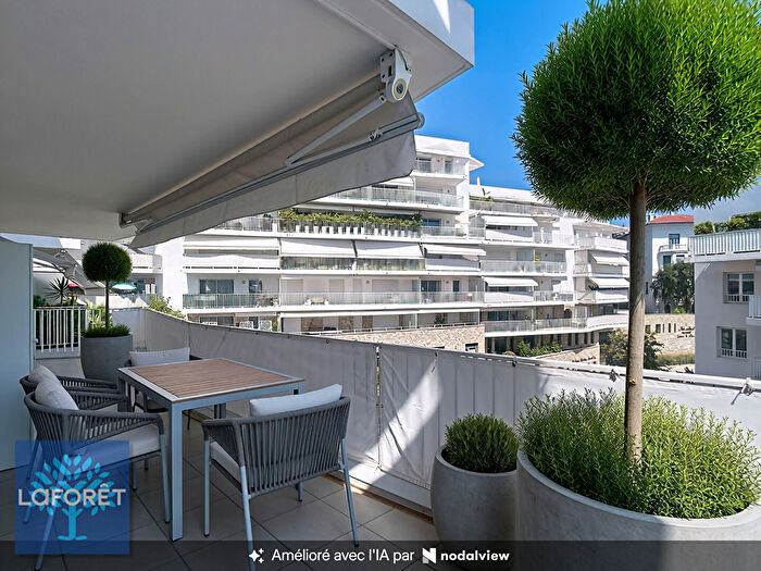 Appartement 3 pièces à vendre à Cannes, Californie Pezou
