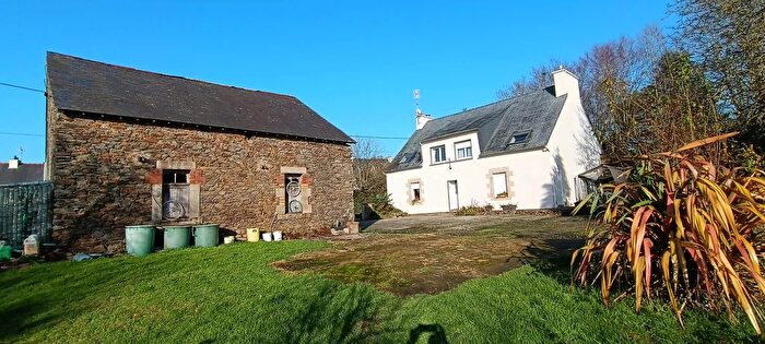 Maison à vendre - Pontivy - 9 pièces - 6 chambres