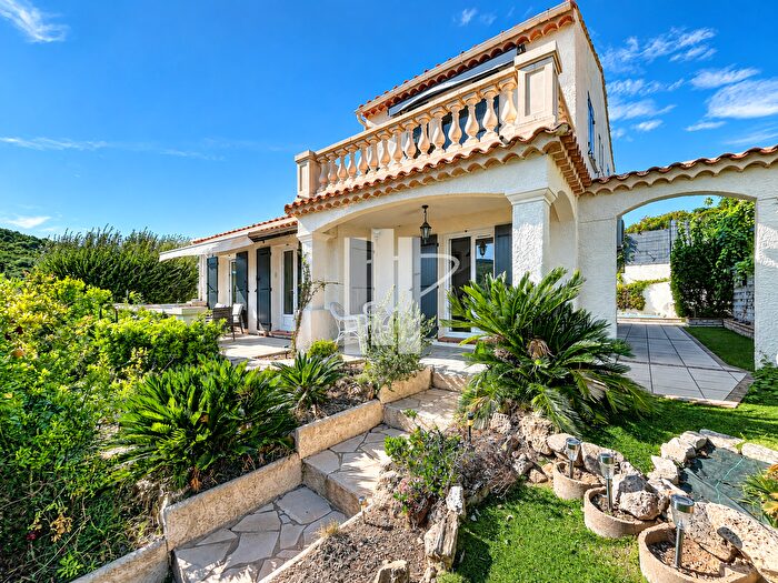 Roquebrune-sur-Argens - Maison 5 pièces à vendre