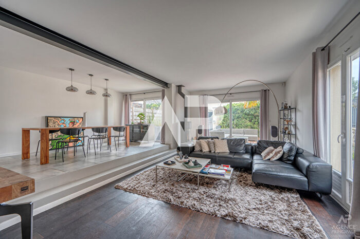 Rueil-Malmaison, Buzenval - Maison 7 pièces à vendre