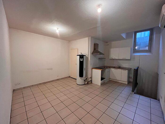 Appartement à louer - Vienne, Saint-Martin - 3 pièces - 2 chambres