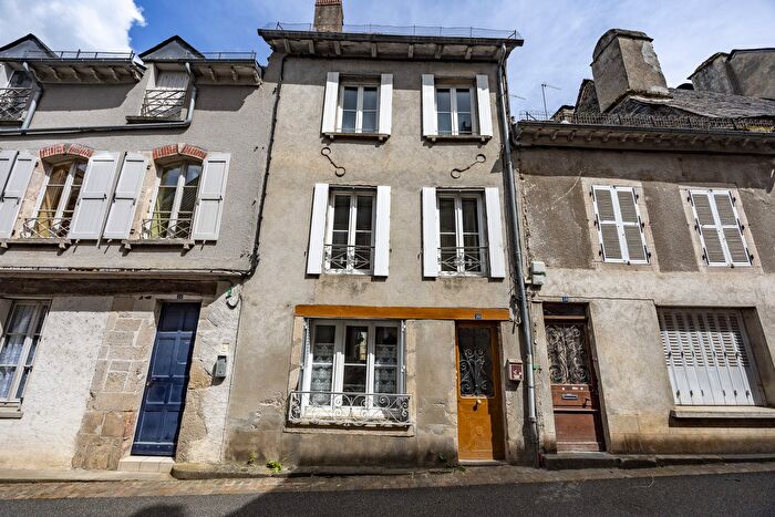 Maison 5 pièces à vendre à Pleaux