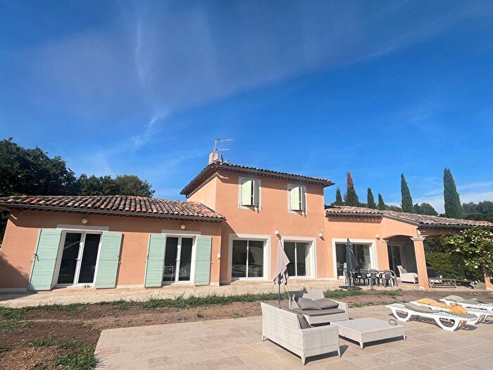Luynes, Aix-en-Provence : Maison 6 pièces à louer