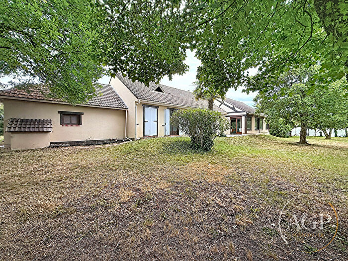 Maison 5 pièces à Marcilly-en-Villette, à vendre