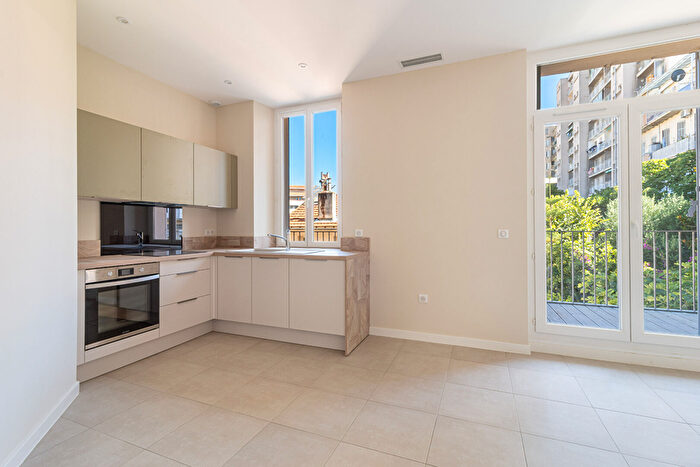 Appartement à vendre - Marseille e  - 3 pièces - 2 chambres