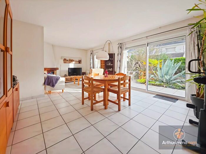 Maison à vendre - Bondoufle - 5 pièces - 4 chambres