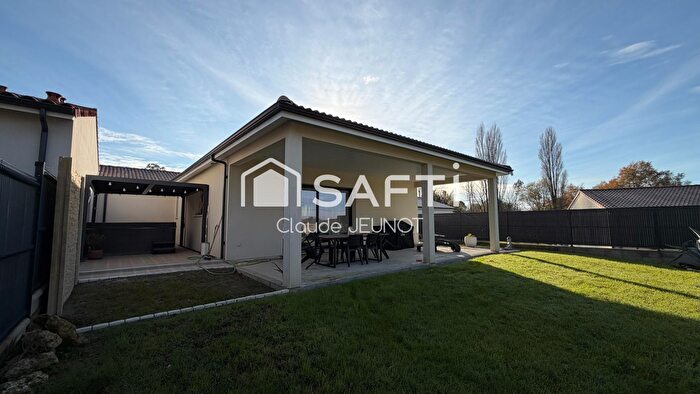 Maison à vendre - Cubnezais - 5 pièces - 3 chambres