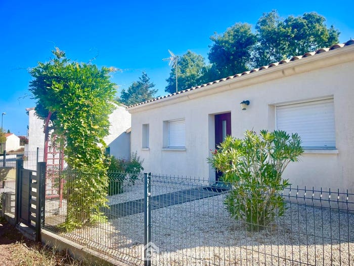 Maison 4 pièces à Saint-Vincent-sur-Jard, à vendre
