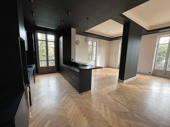 Appartement à louer - Périer, Marseille ème arrondissement - 4 pièces - 3 chambres