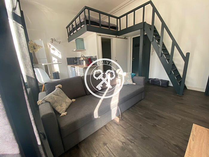 Appartement à louer - Troyes, Cathédrale - 1 pièce