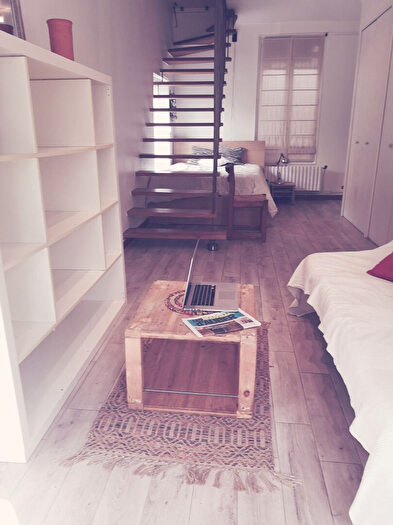 Maison à louer - Aubervilliers, Paul Bert - 5 pièces - 4 chambres