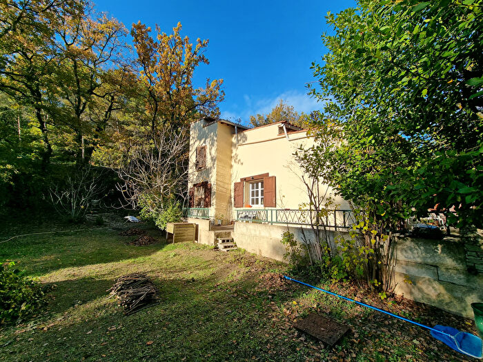 Maison à vendre - La Roque-dAnthéron - 6 pièces - 4 chambres