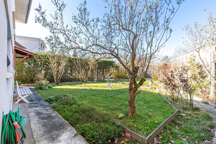 Maison à vendre - Champigny-sur-Marne, Coeuilly Village Parisien - 5 pièces - 4 chambres