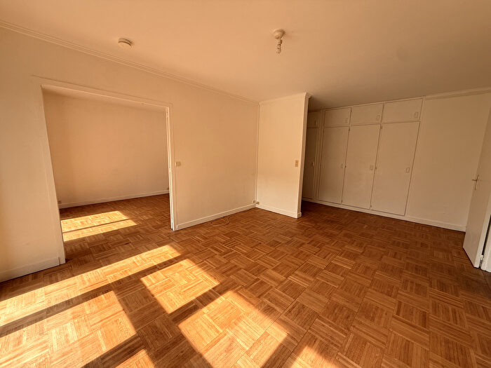 Orléans, Faubourg Saint-Jean - Appartement 2 pièces à louer