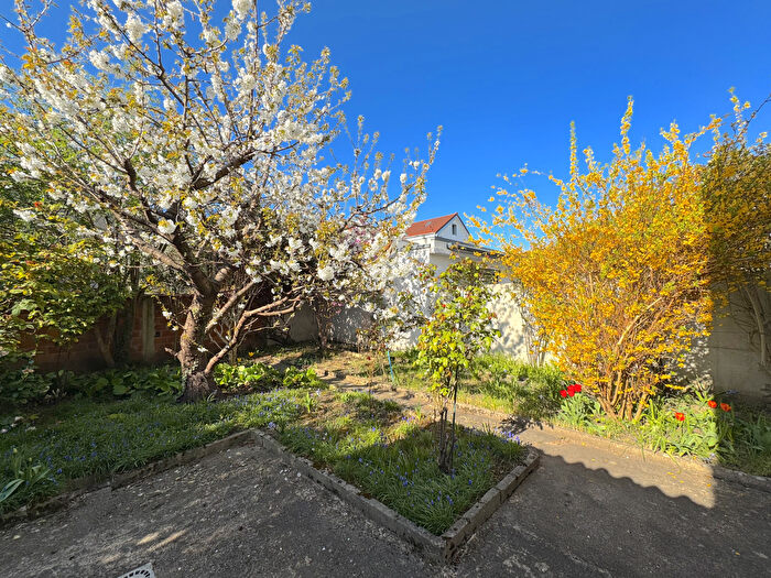 Maison à vendre - Bois-Colombes, Jean Mermoz - 6 pièces - 4 chambres