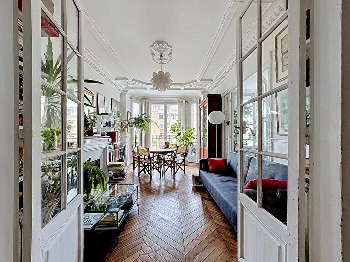 Appartement 3 pièces à Paris 18ème, Porte de Clignancourt, Porte Montmartre, Moskowa, à vendre