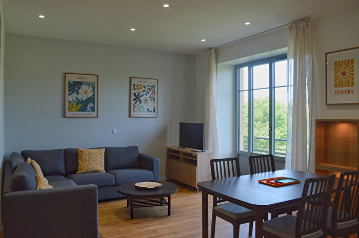 Appartement 4 pièces à louer à Aix-en-Provence, Val Saint-André
