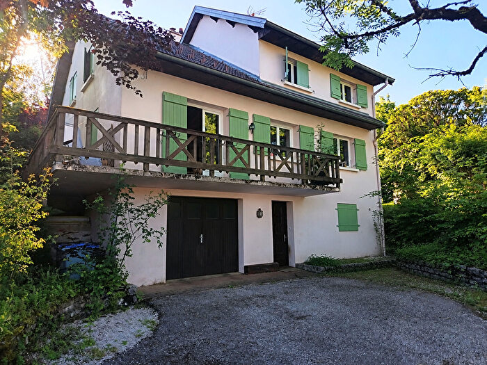 Pont-du-Navoy - Maison 8 pièces à vendre