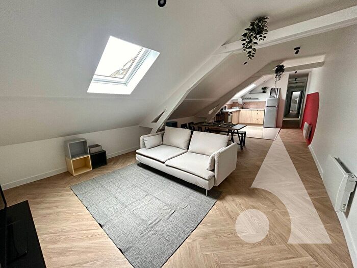 Appartement à louer - Cathédrale, Troyes - 3 pièces - 2 chambres