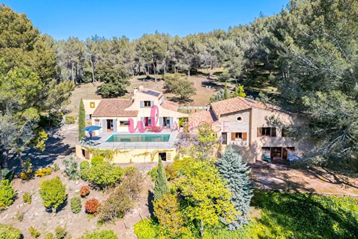 Maison 11 pièces à Bouc-Bel-Air, Violési, Porte Rouge, Les Chabauds, Montaury, à vendre
