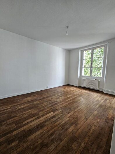 Appartement 3 pièces à Quartiers Centre, Colombier, à louer