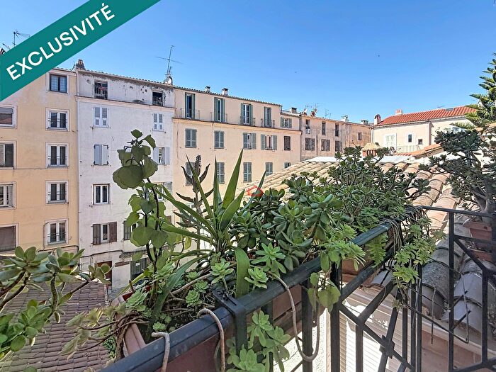 Ajaccio, Citadelle : Appartement 2 pièces à vendre