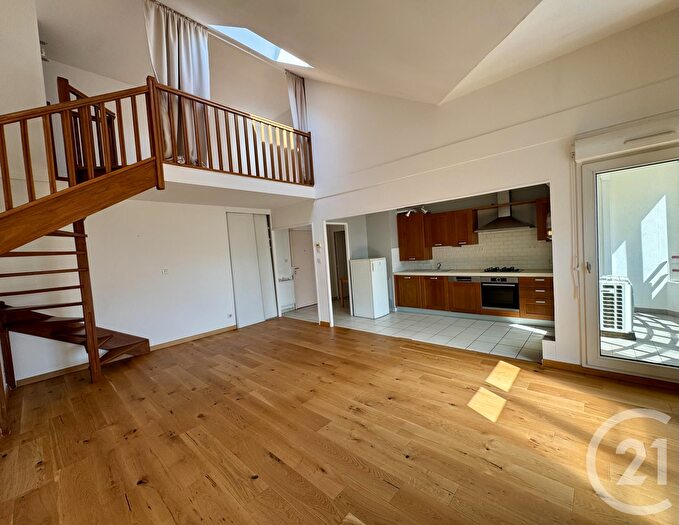 Appartement 3 pièces à Villeurbanne, Perrallière, à vendre